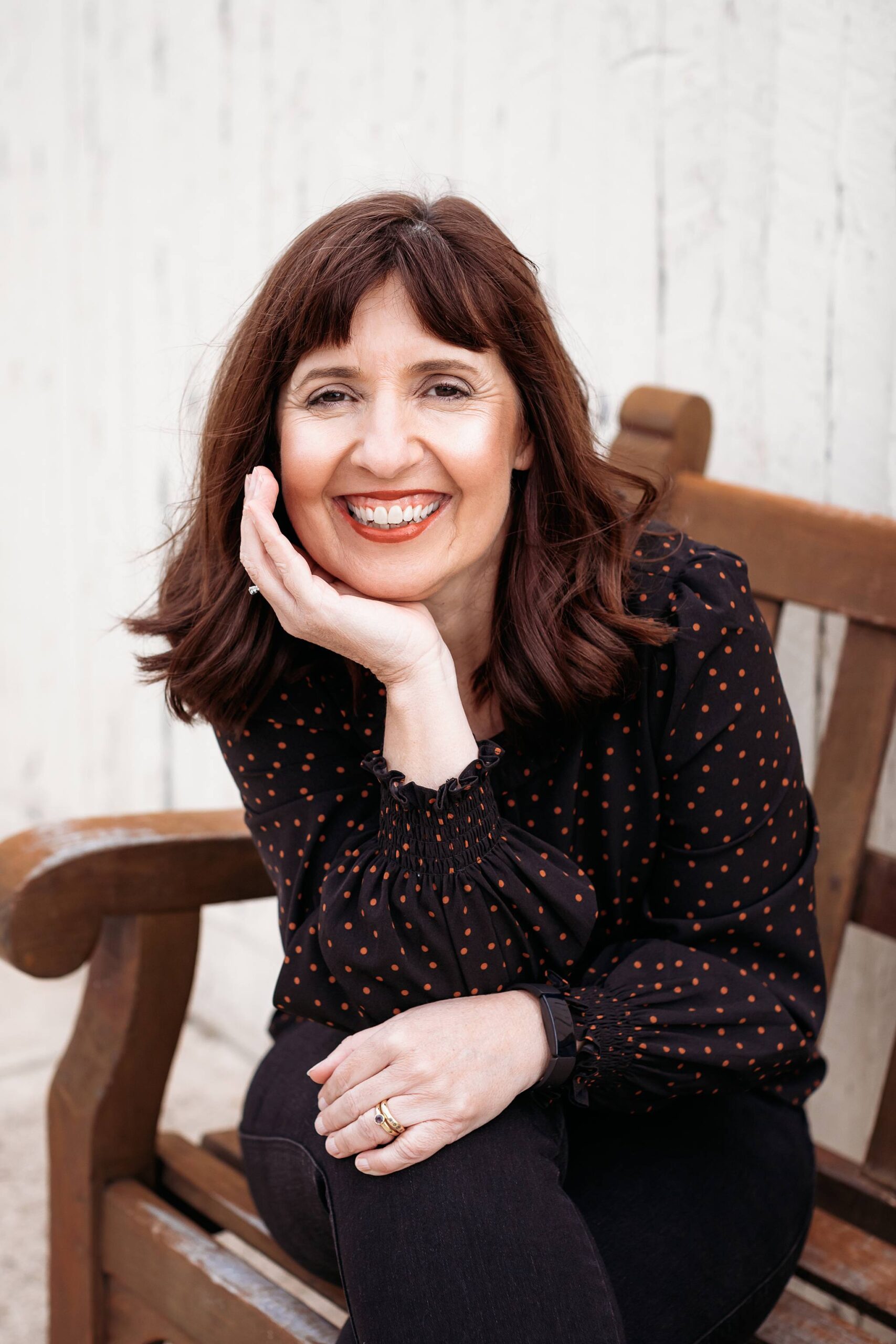 Let’s Go Shopping, Grandma! By Sharon Giltrow — a review – readilearn